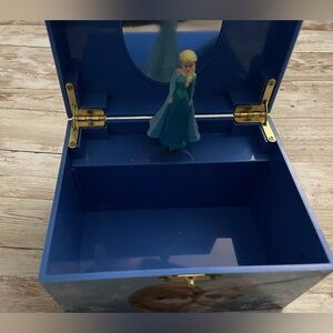 Disney | Toys | Disney Frozen Elsa And Anna Music Jewelry Box | Poshmark
